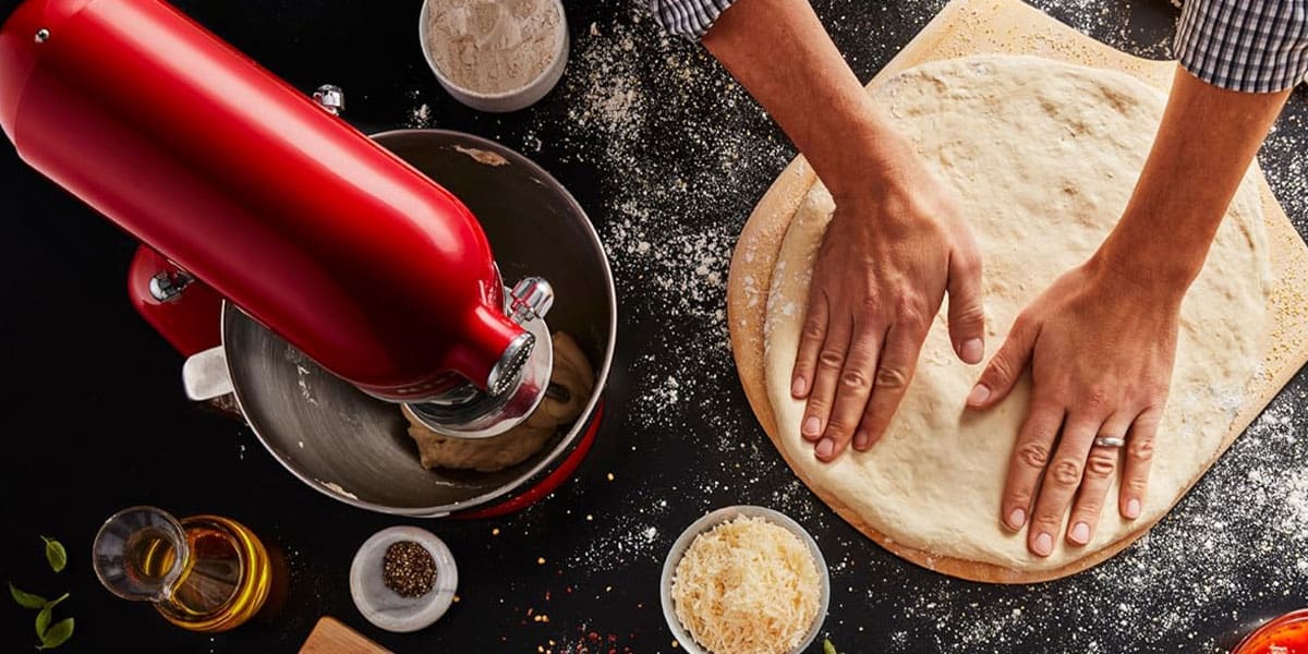 KitchenAid Artisan Stand Mixer Review | Cuddles 2 Crayons